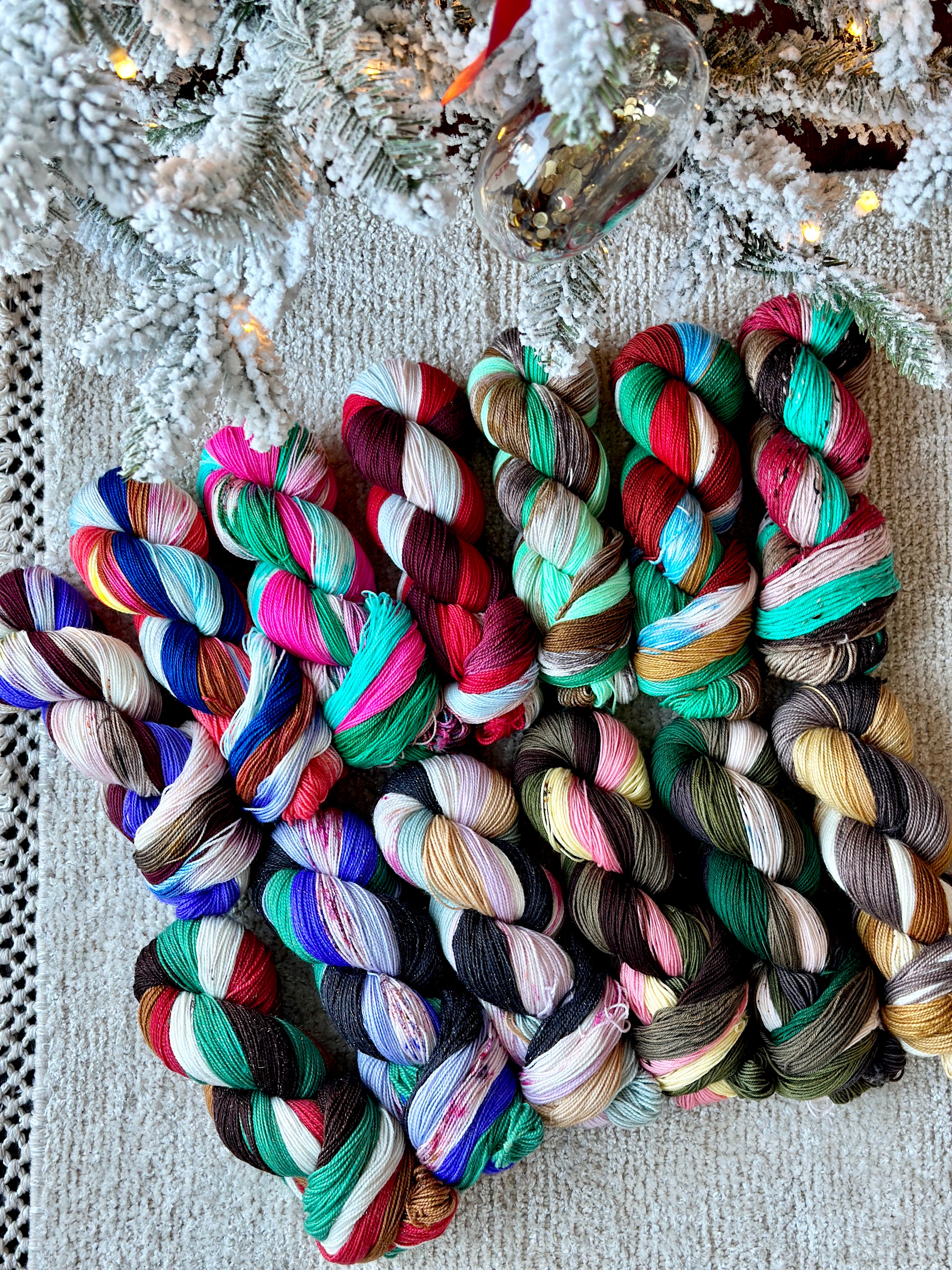 Holiday Mini Skein Bundles – Vida Lifestyle NY